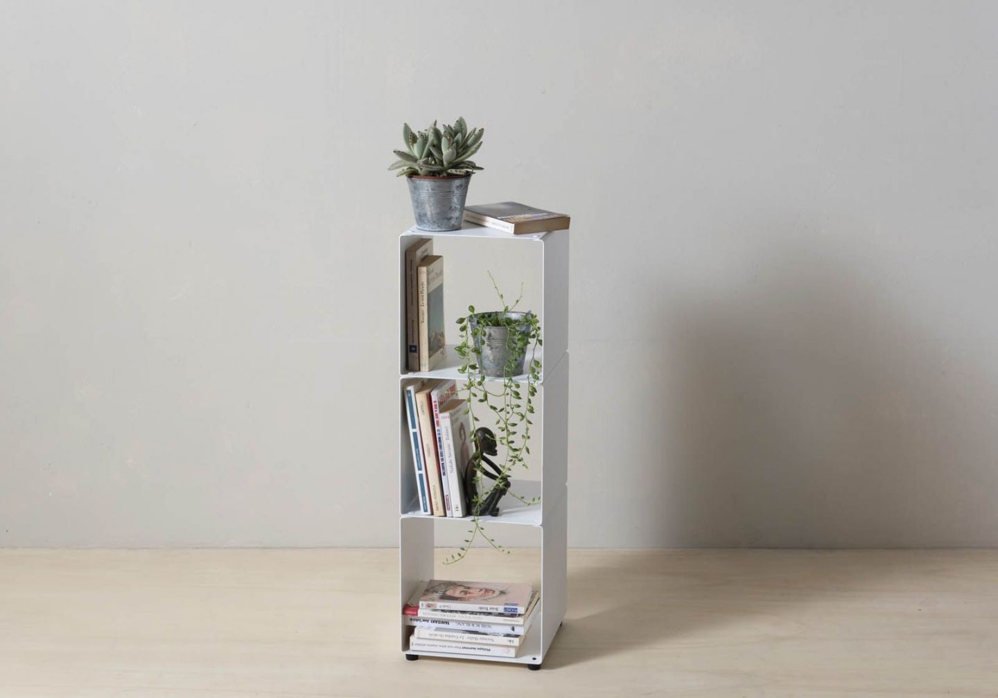 Buy Cube shelf - Steel column storage - 3 shelves